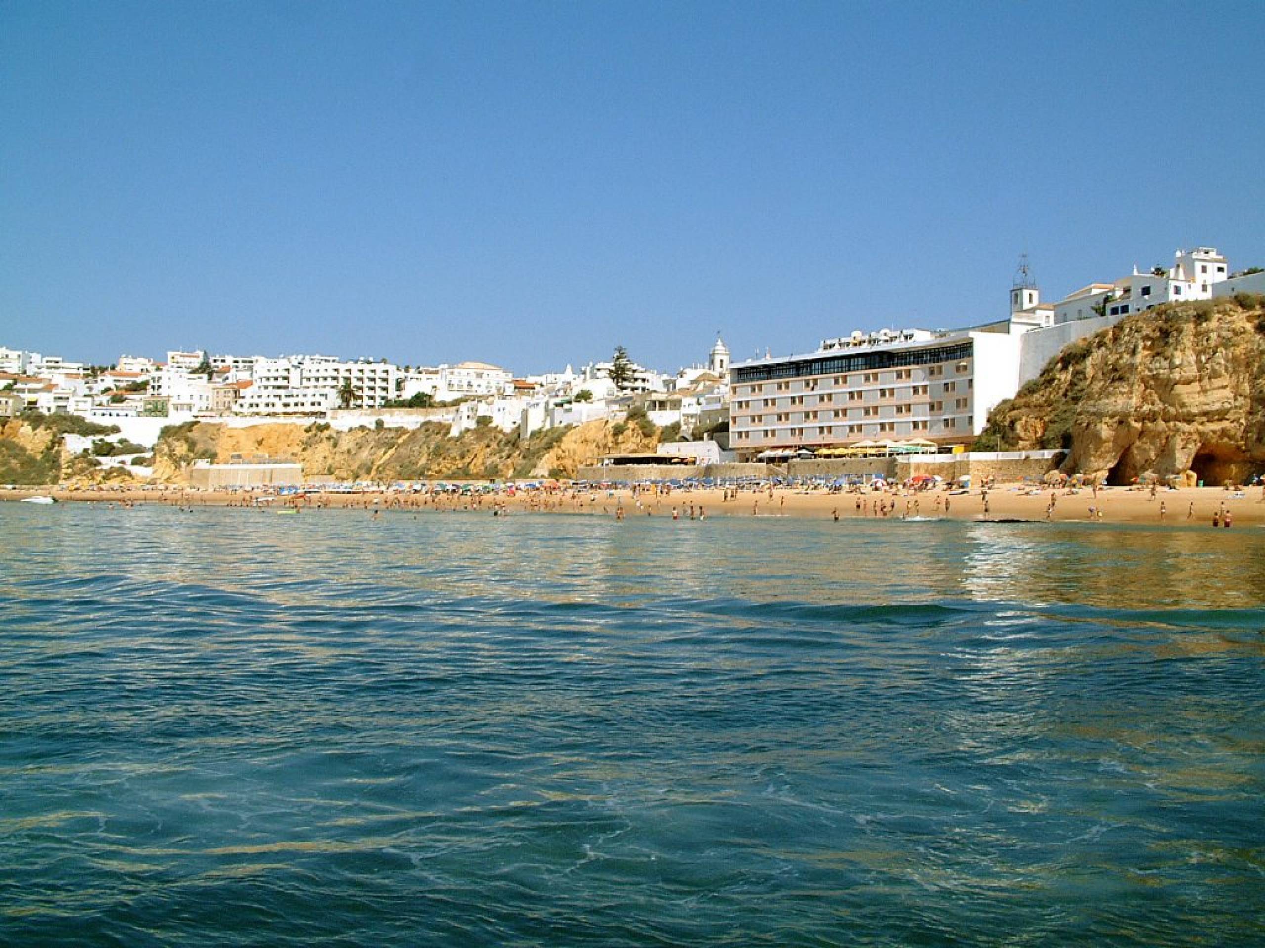 Albufeira, Algarve, Portugalsko, Soukomé rekreační domy,...