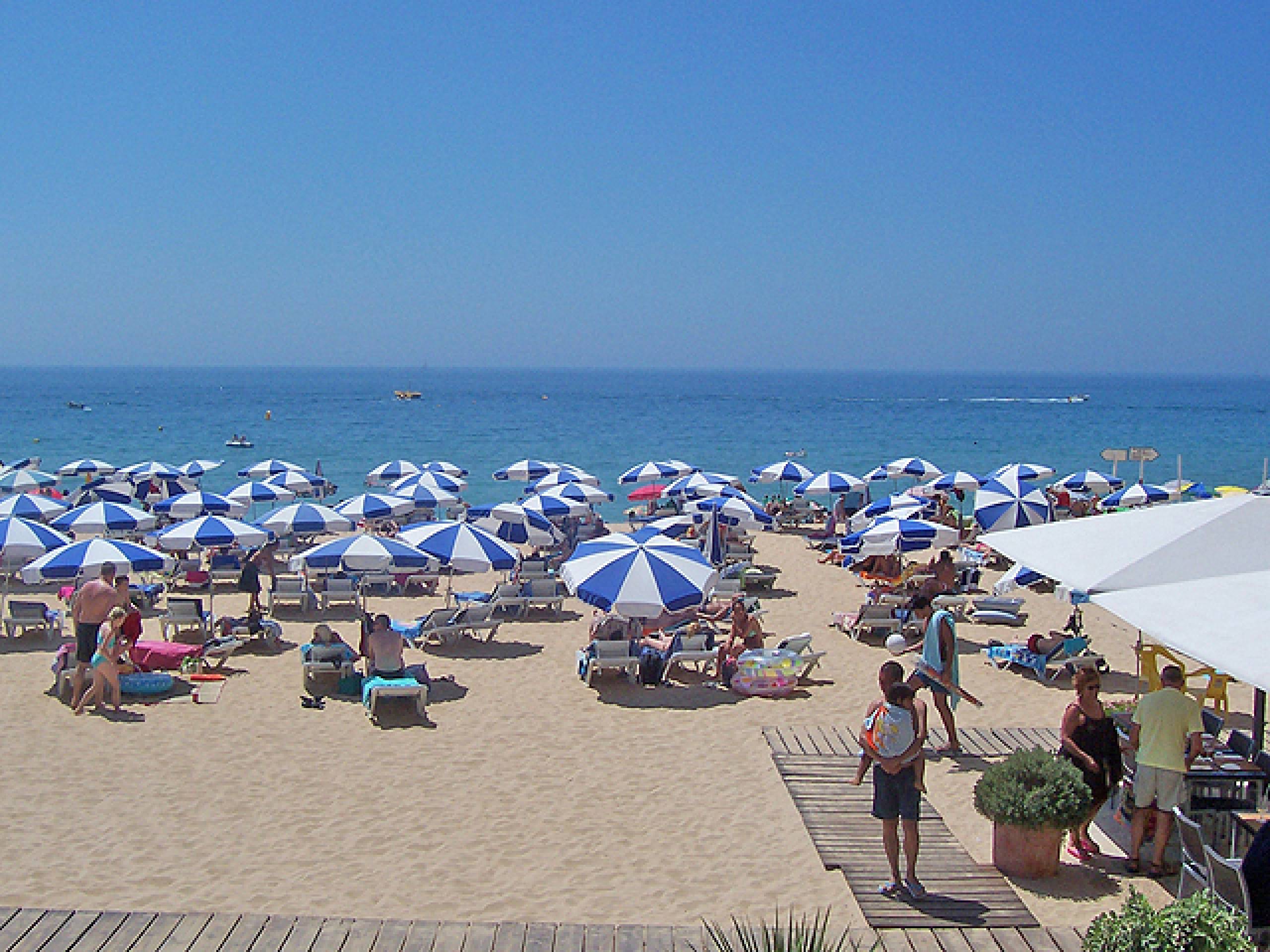 Albufeira, Algarve, Portugalsko, Soukomé rekreační domy,...