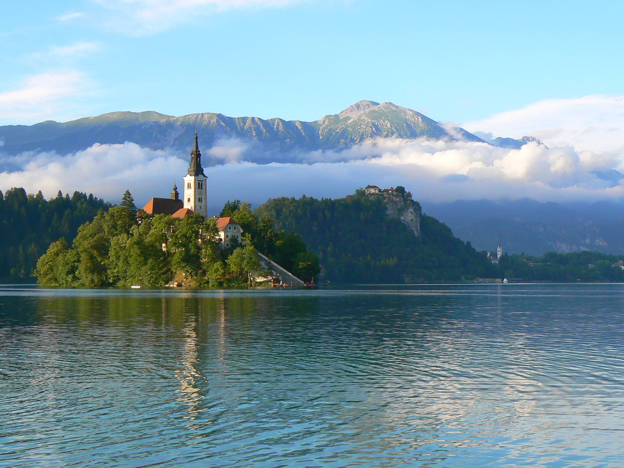 Bled, Slovinské Alpy, Slovinsko, Soukomé rekreační domy,...